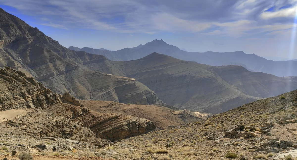 Jebel Jais - najwyższy szczyt w górach Al-Hadżar. Trekking w ...